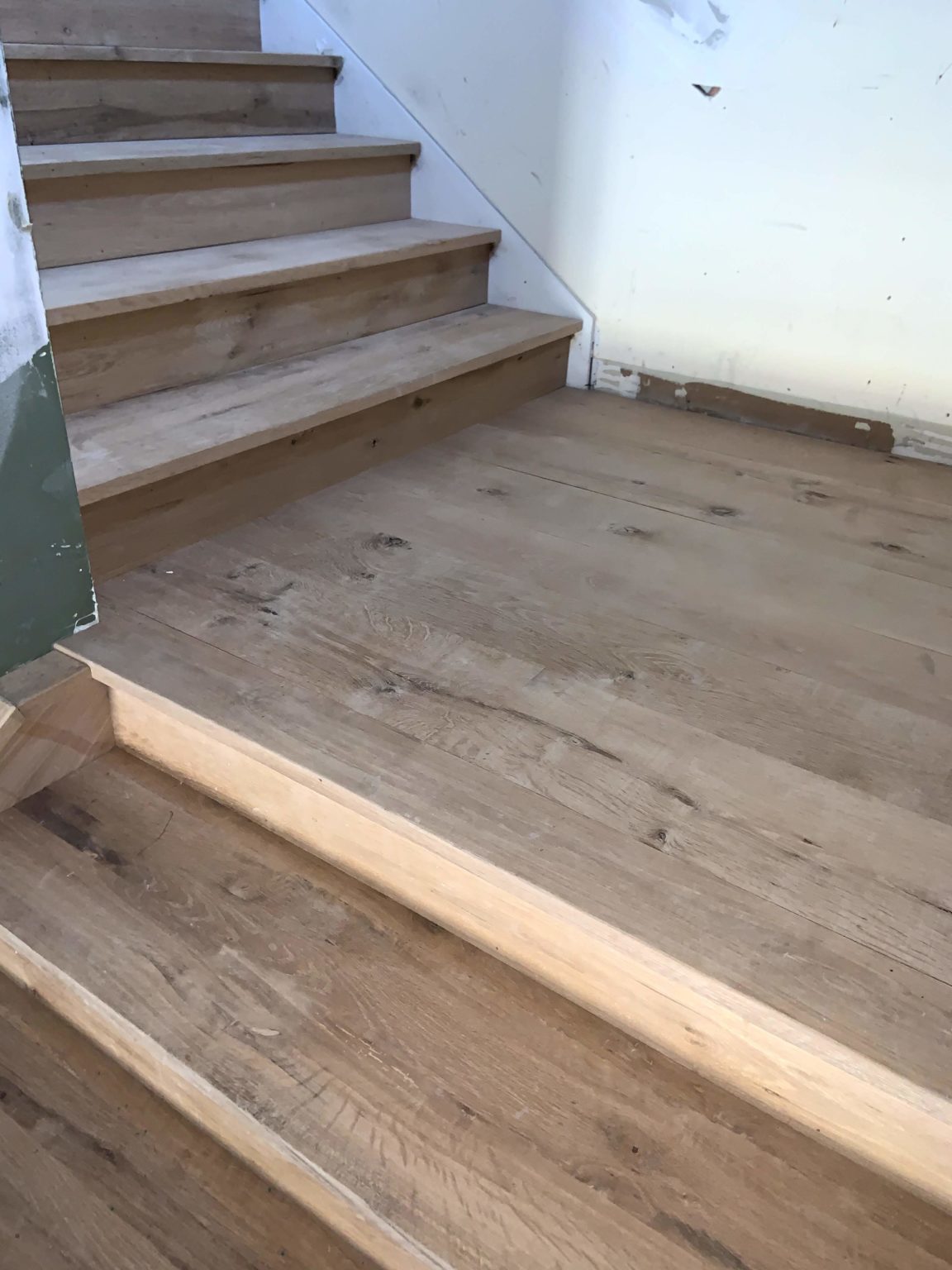 Antique White Oak Stair Treads & Risers - Southend Reclaimed