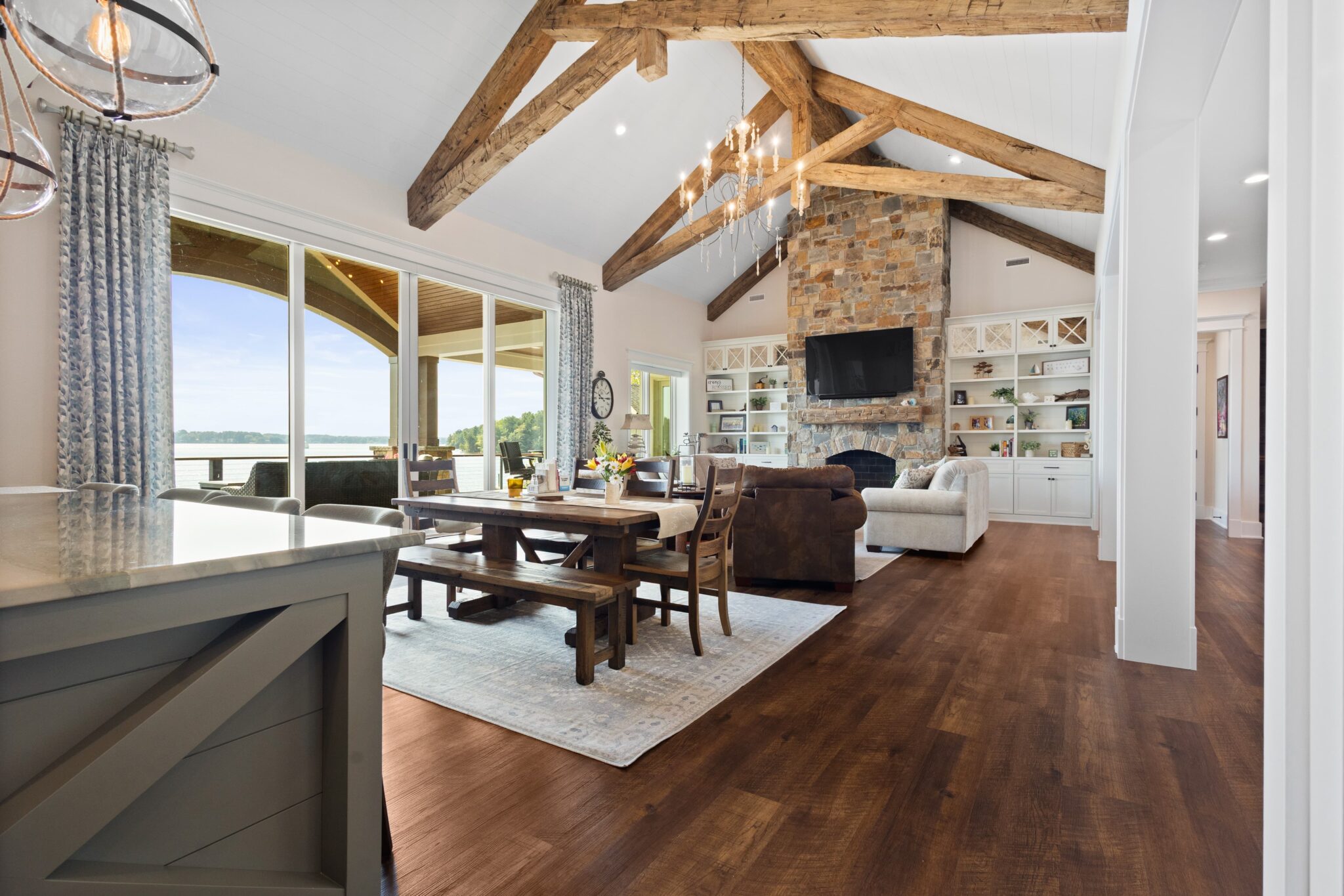 Antique Reclaimed Hand Hewn Box Beams and Solid Vertical Beam ...